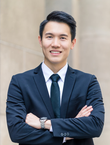 How to take a good profile picture for LinkedIn