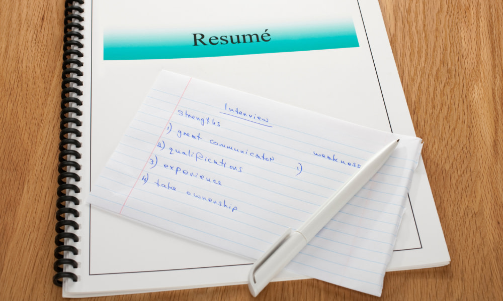 Can you bring notes into a job interview?